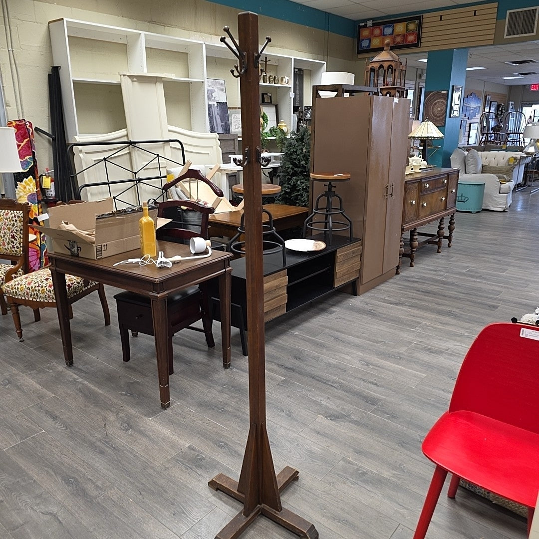 BROWN WOOD COAT TREE – onemoretimeetc